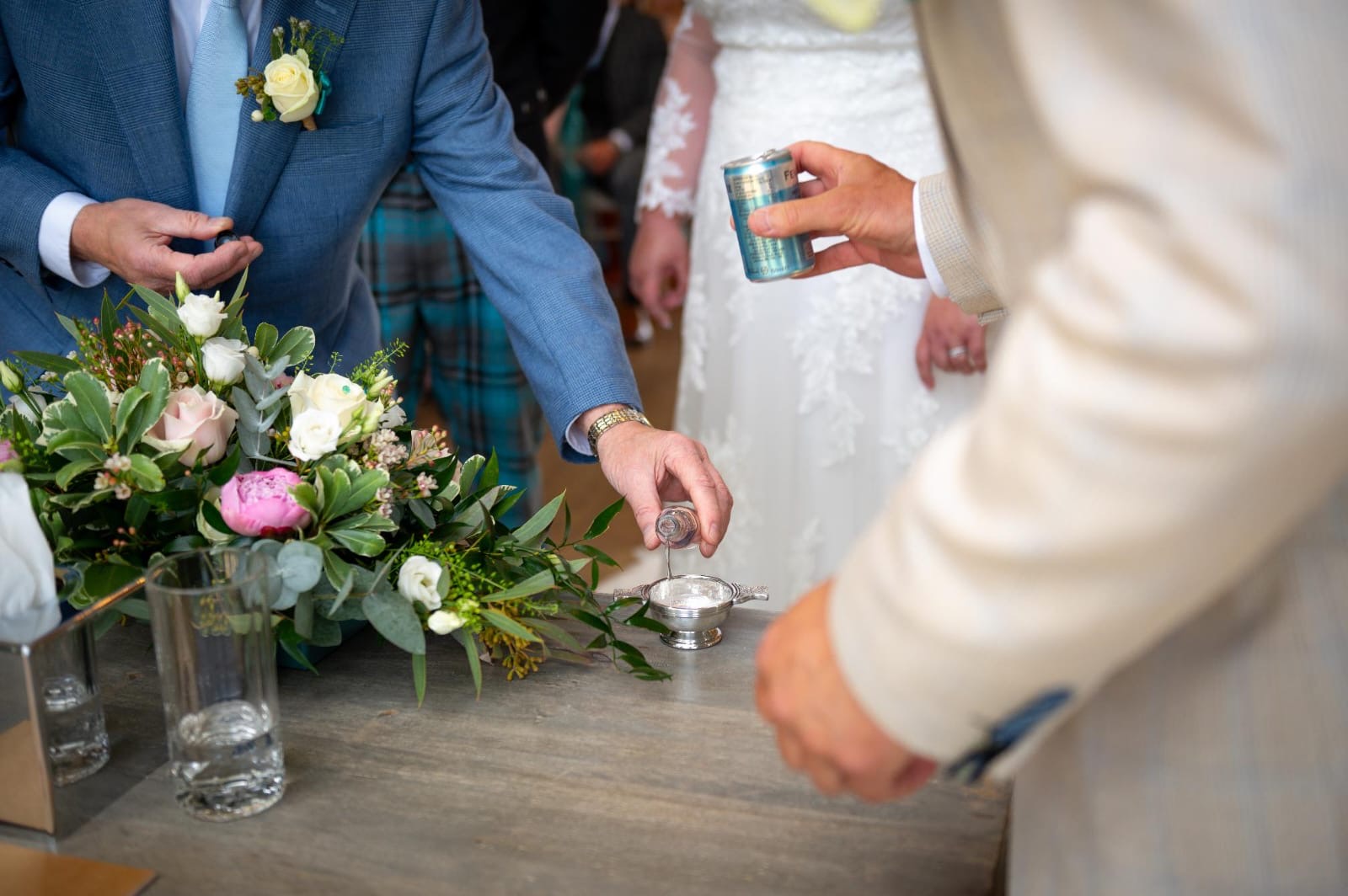 Scottish Wedding Traditions and Symbolism - Border Ceremonies ...